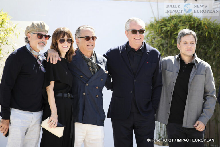 Diamond revives classic Hollywood noir